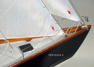 Maquette de Pen Duick II - Bateau de course au large | Made in BREIZH